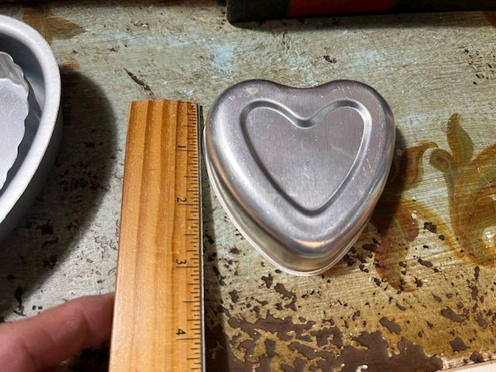 Lot of 4 Vintage Heart Mold Pan S Kitchen Valentines Day Valentine ...