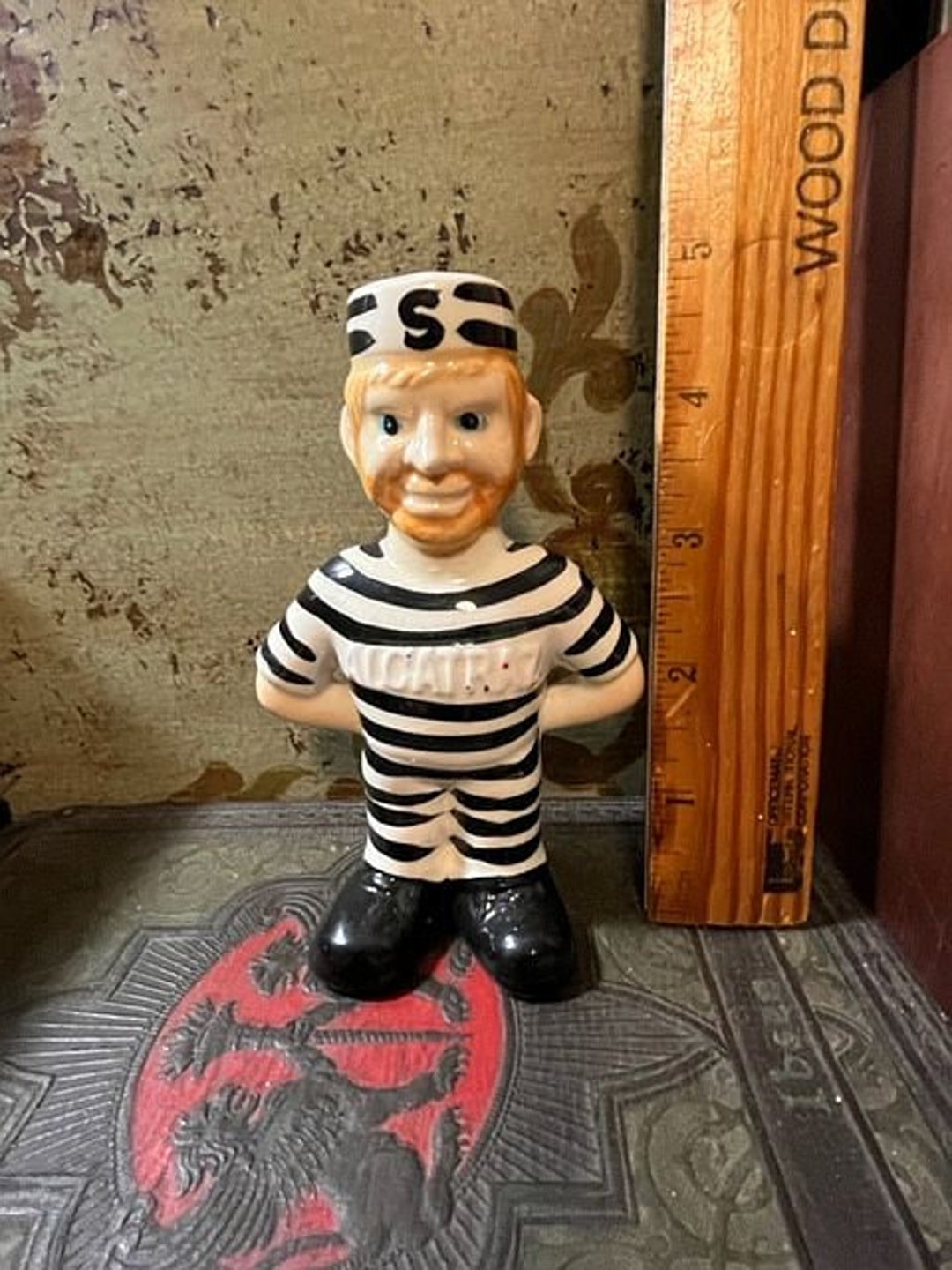 Vintage Alcatraz Prison Prisoner Jail Bird Salt or Pepper - Etsy