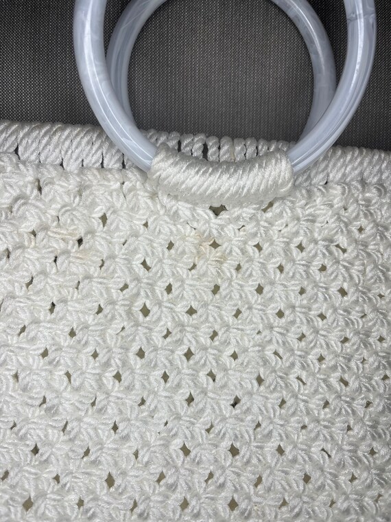 1970s White Macrame Purse With Round Handles - Gem