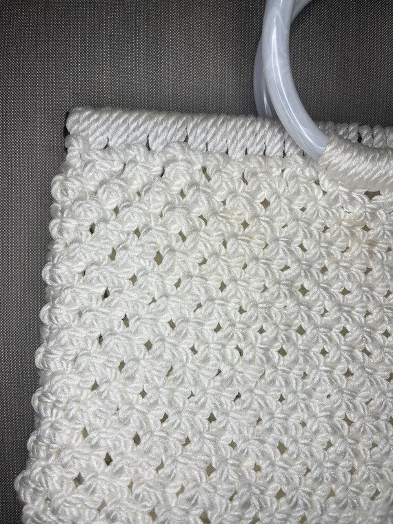 1970s White Macrame Purse With Round Handles - Gem