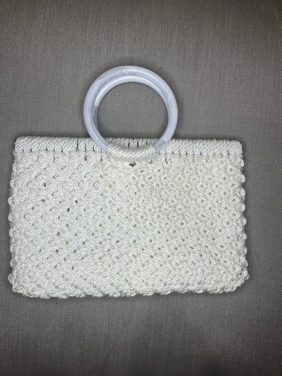 1970s White Macrame Purse With Round Handles - Gem