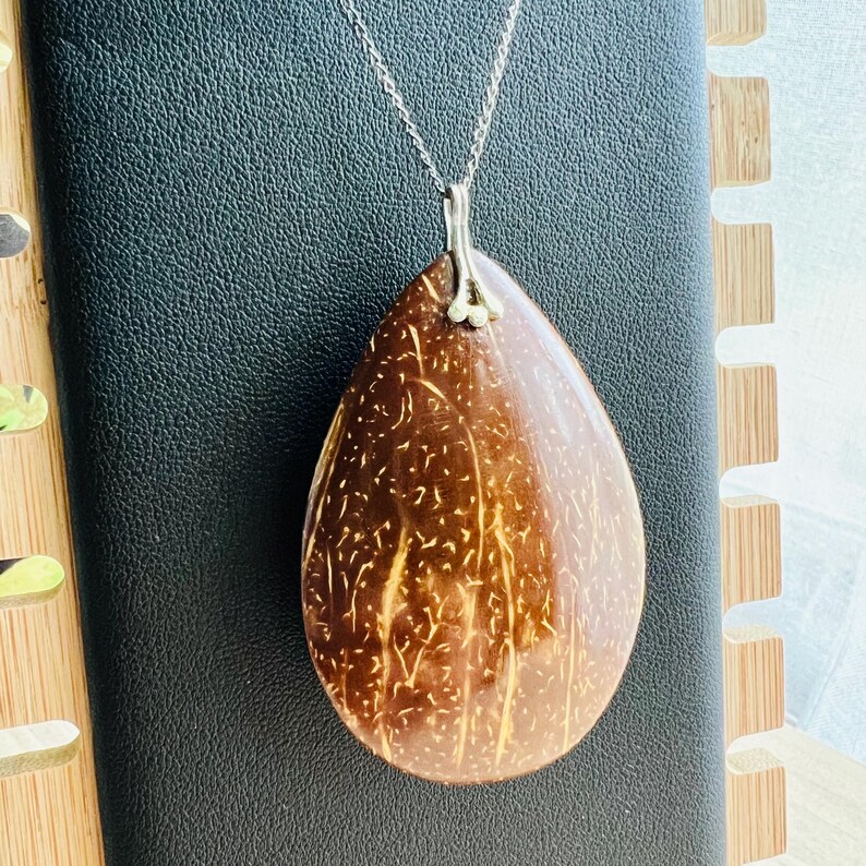 Hawaiian Large Vintage Coconut Shell Pendant - Etsy