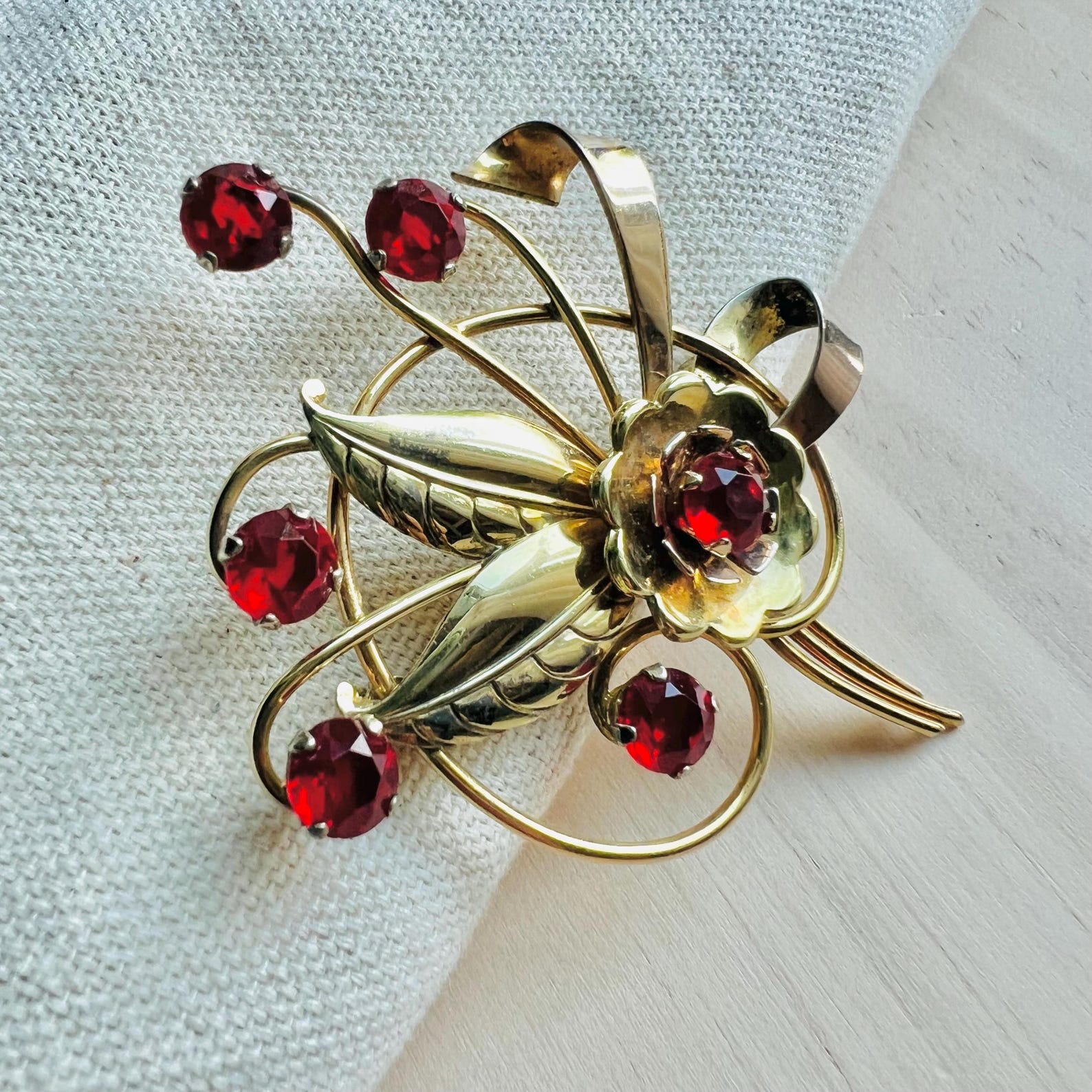 Vintage 1940s Harry Iskin 12K Gold Filled Red Garnet Crystal Flower ...