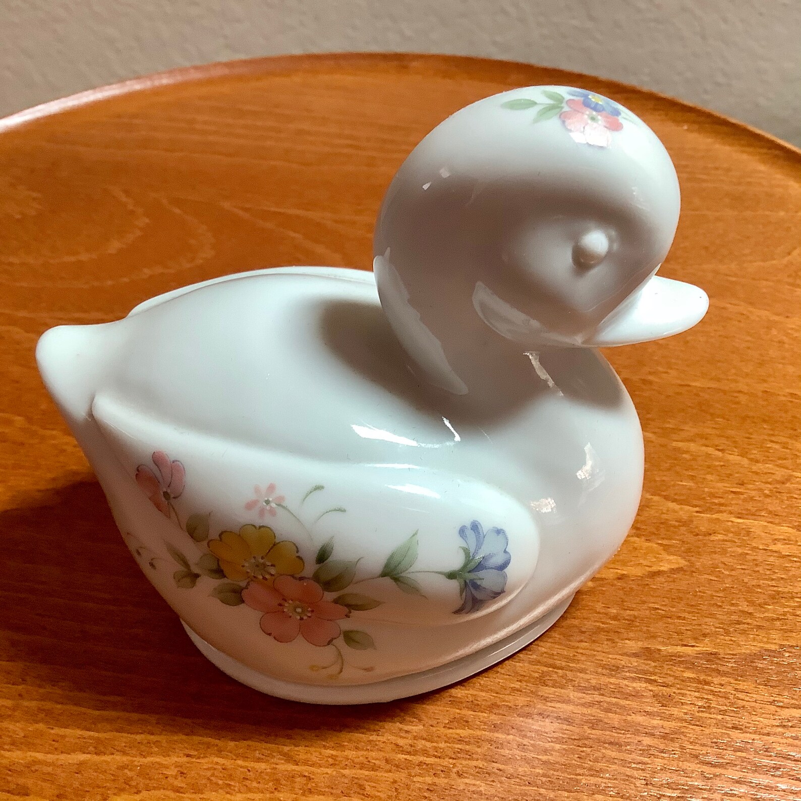 Pink Flowers Ceramic Duck Trinket Box | 3.5” Tall and Wide | White Pink ...