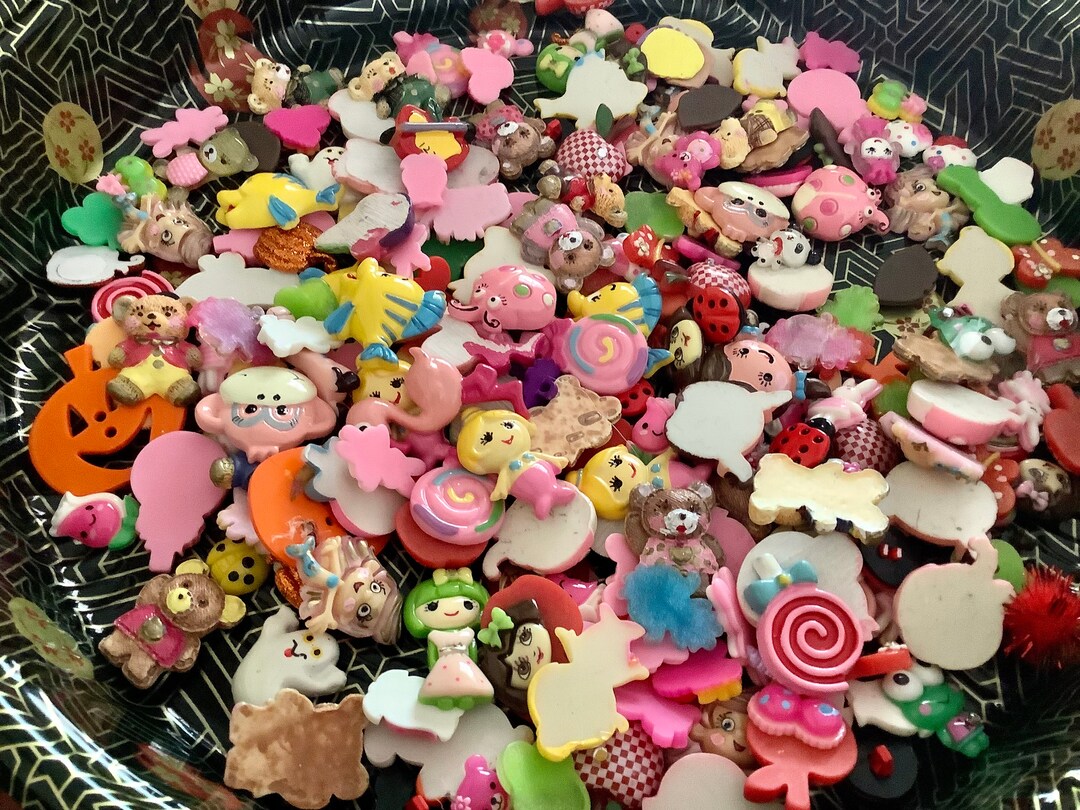 Assorted Plastic Children’s Accessory Charms | Assorted Colors | 50 ...