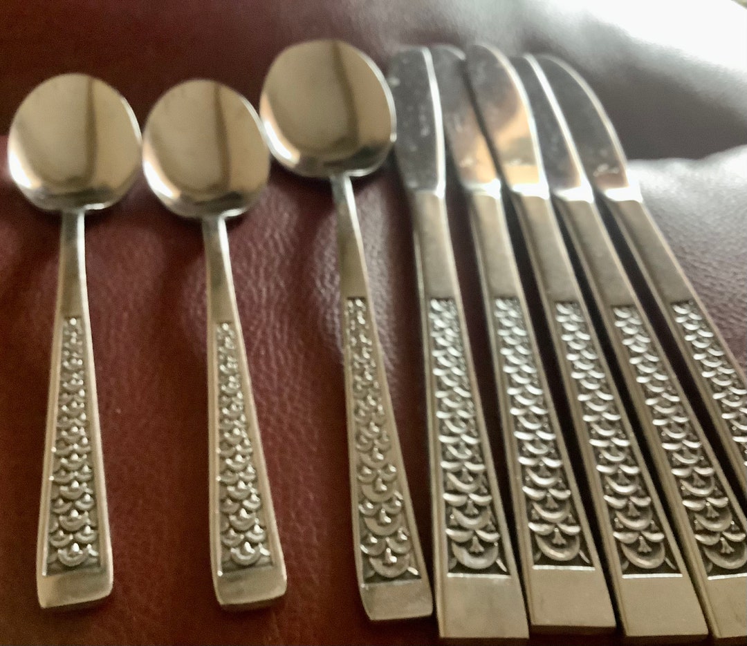Stainless Steel Japan Flatware | Set of 8 | 3 Spoons 5 Knives ...