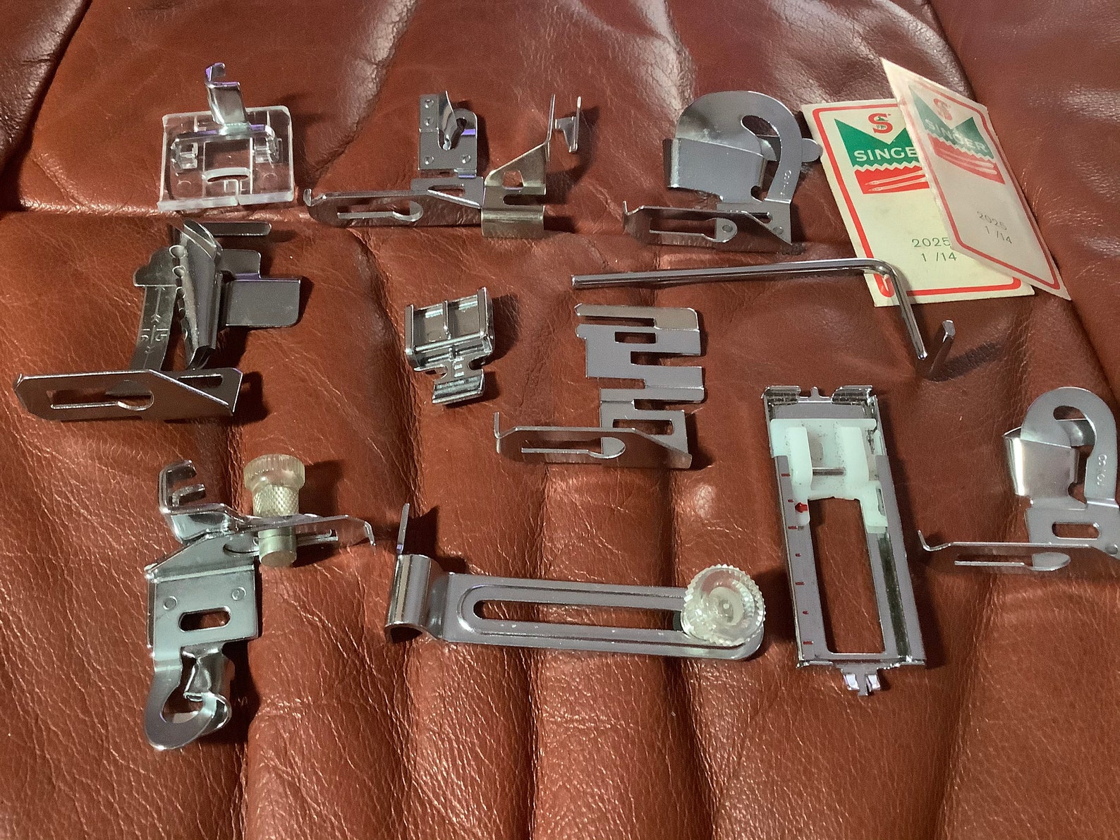 Vintage Singer Sewing Machine Attachments and Feet 14 Pieces - Etsy