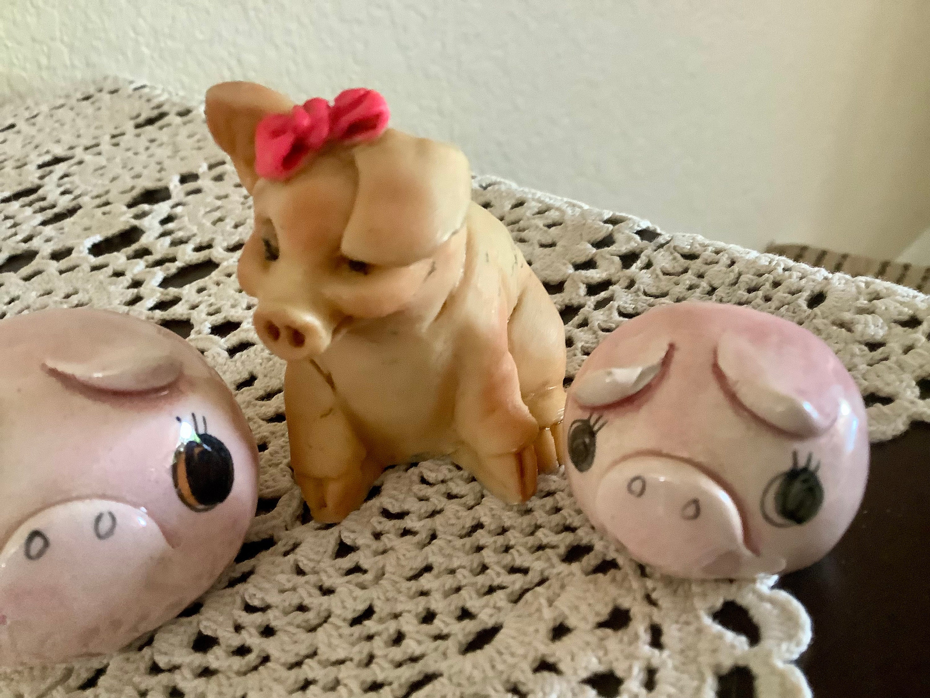 Ceramic Hog Bovine Pig Figurines Set of 3 | 2” Tallest | Pink Brown ...