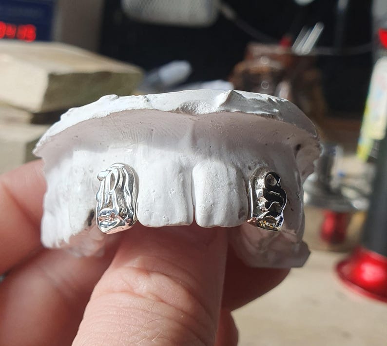 LETTER GRILLZ Custom Grillz Dental Caps Worldwide Delivery - Etsy