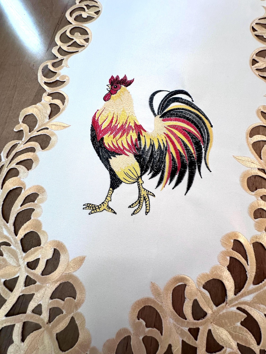 Embroidered Rooster Cutwork Table Runner – Farmhouse & Country Kitchen ...