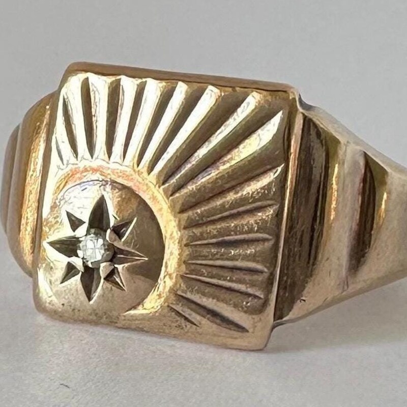 Antique Gold Signet Ring - Etsy