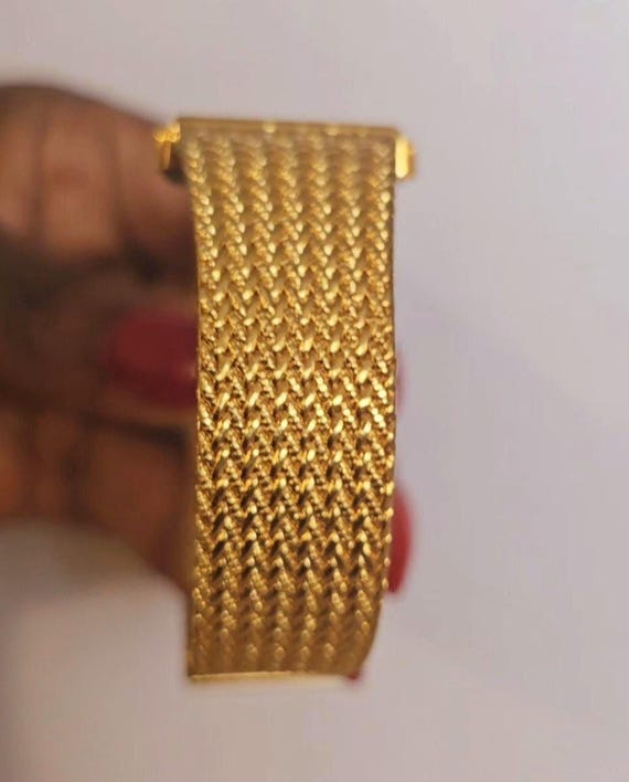 Vintage Xavier Gold Tone Watch New Battery - Gem