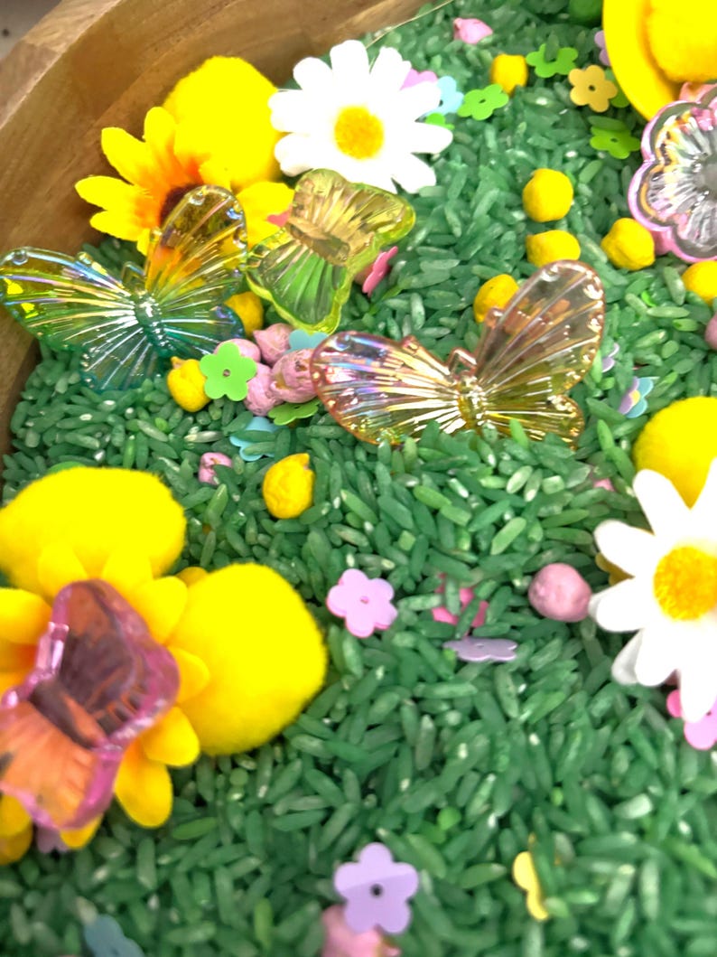 SPRING SENSORY BIN | Blossoms & Butterflies | Sensory Bin Recipe Cards ...