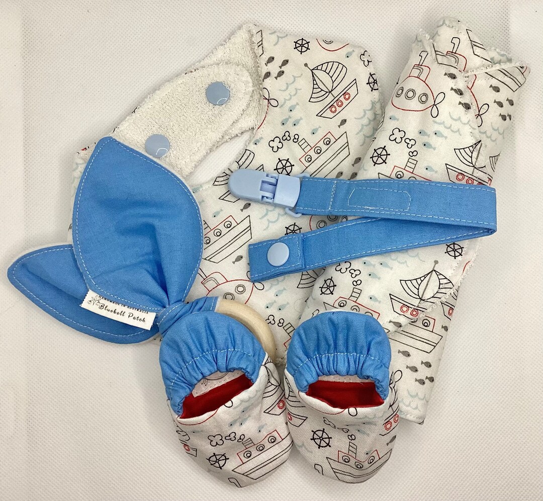 Baby Shower Gift, 5-piece Baby Accessories Set, Bib, Burp Cloth ...