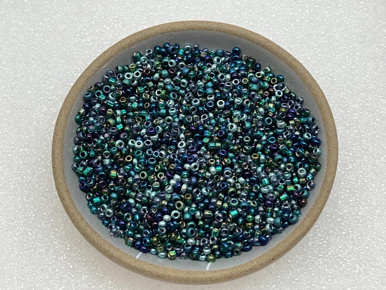Assorted Seed Bead Mix 15g of Variety Bulk Beads for Crafts & Jewelry ...