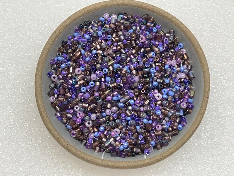Assorted Seed Bead Mix 15g of Variety Bulk Beads for Crafts & Jewelry ...