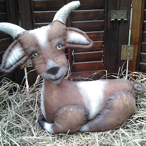 PATTERN Primitive Folk Art Goat Pattern ~ - Etsy