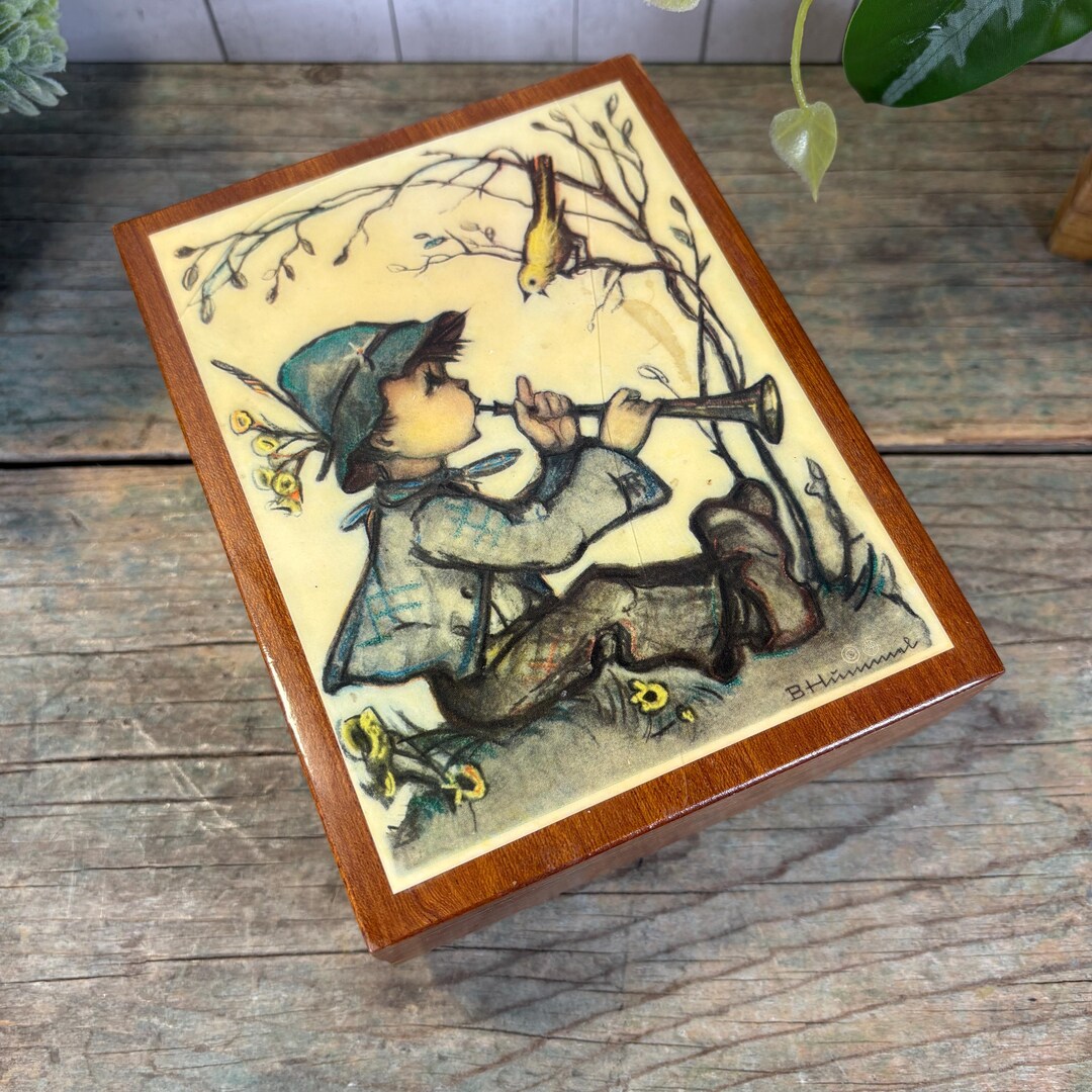 Vintage Hummel Music Box: Boy With Flute, Edelweiss Melody - Etsy