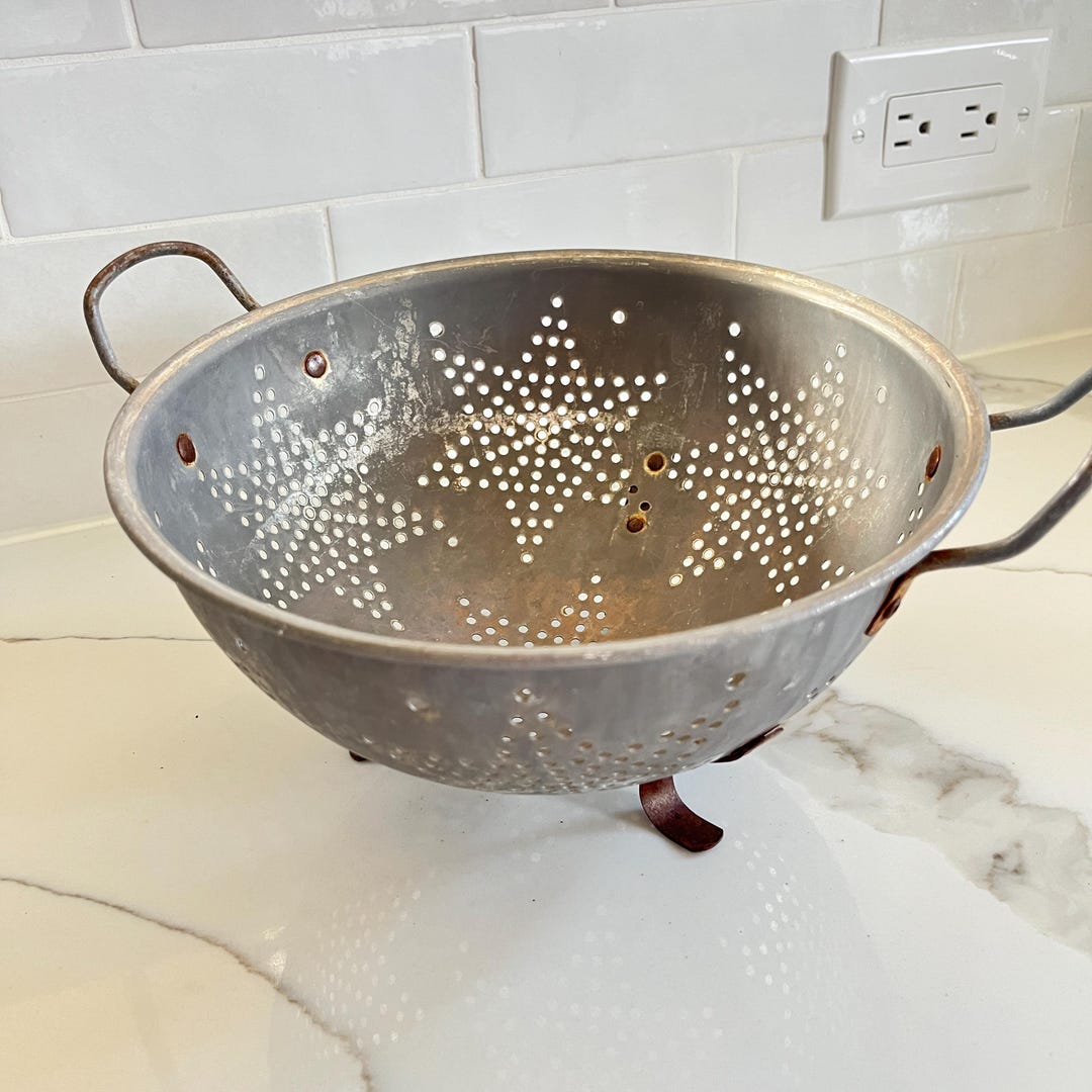 Vintage Aluminum Star Colander, Strainer, Footed With Handles. 1 ...