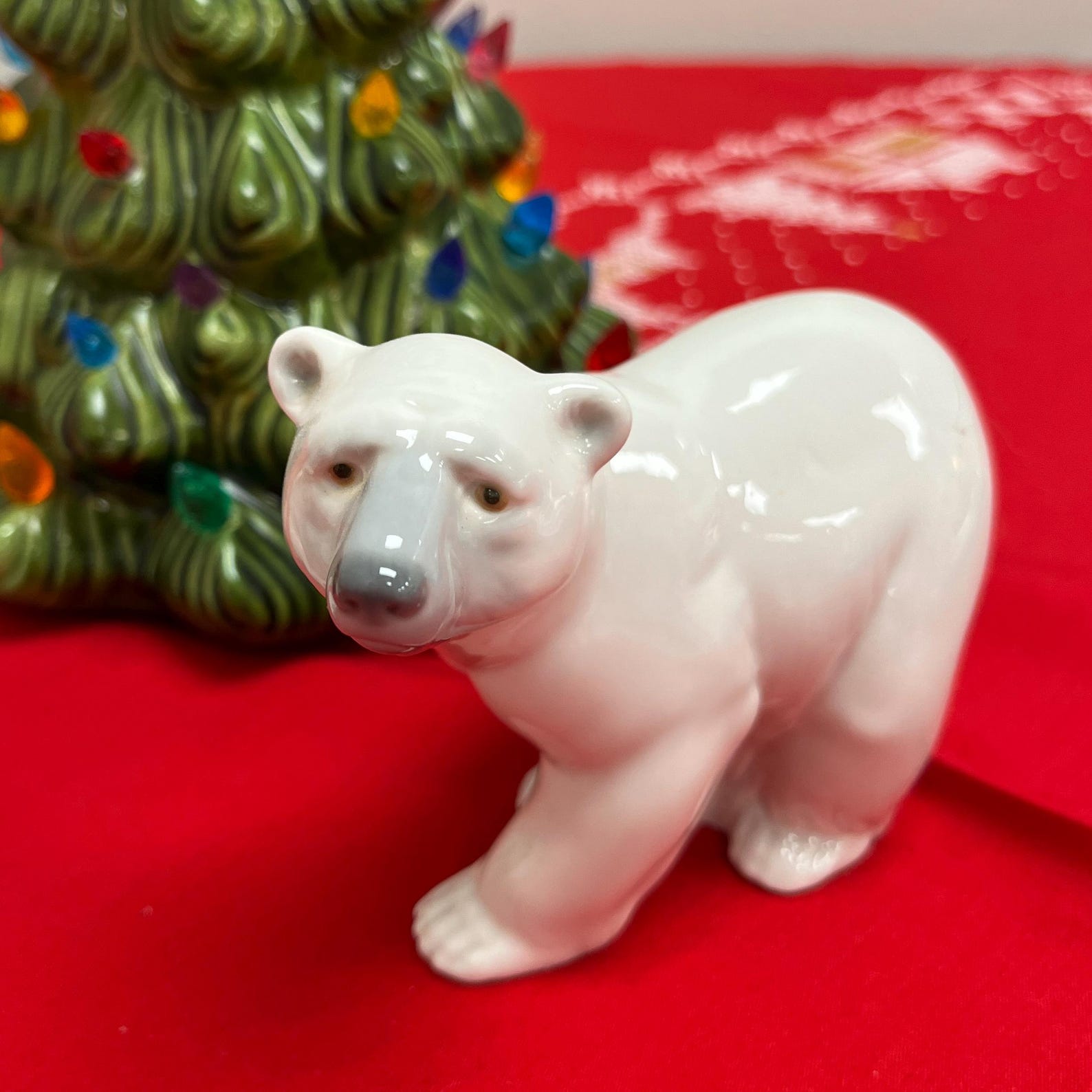 Vintage Lladro "attentive Polar Bear" Porcelain Figurine, Spain - Etsy