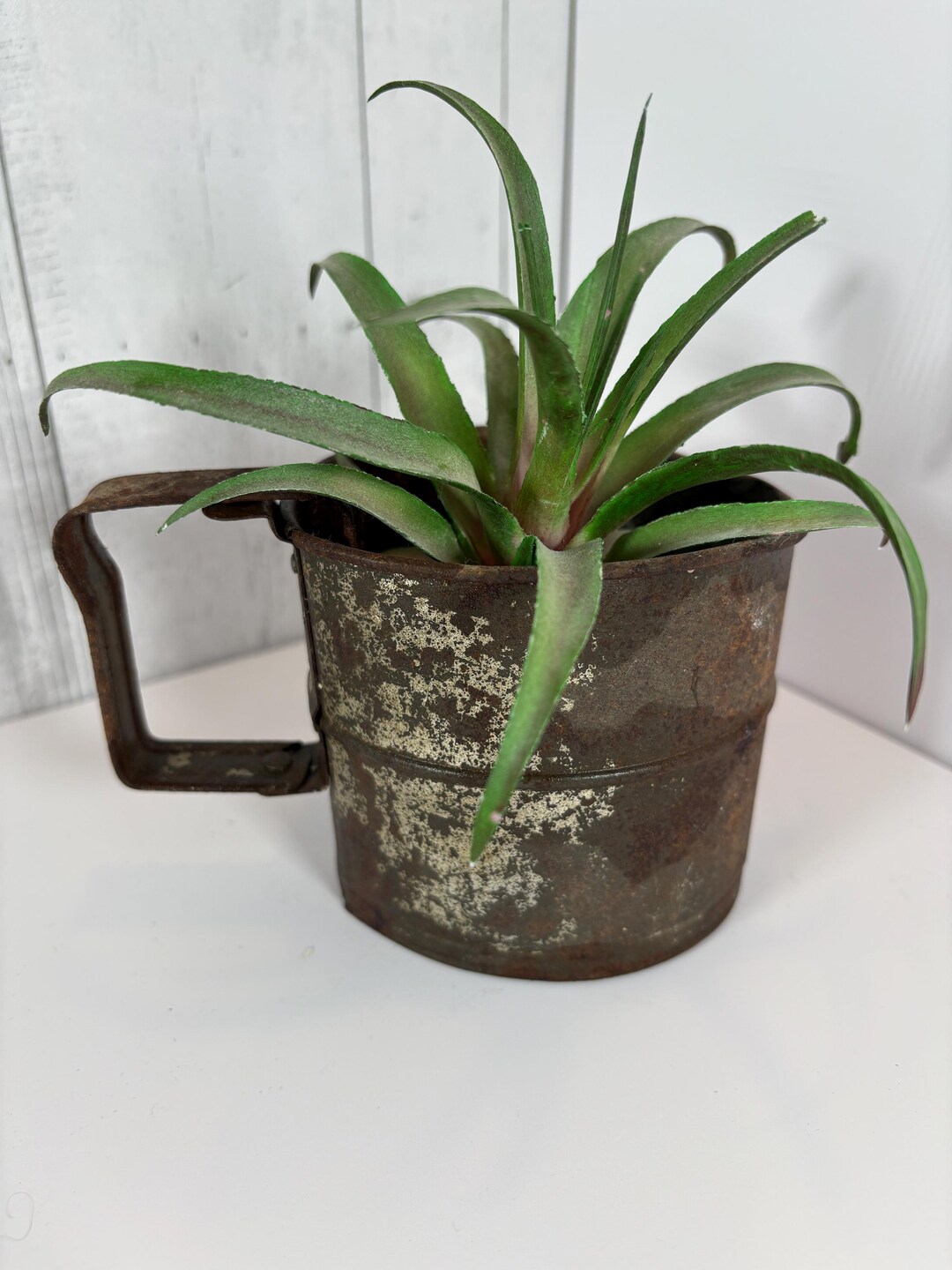 Vintage 2-cup Metal Sifter, Depression Era Flour Caster Sugar Shaker ...