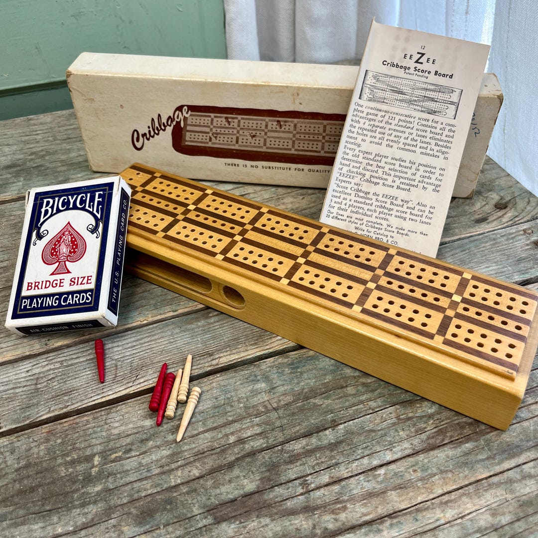 Vintage Cribbage Board by Horn Manufacturing Co., Wood Two Tone Board ...