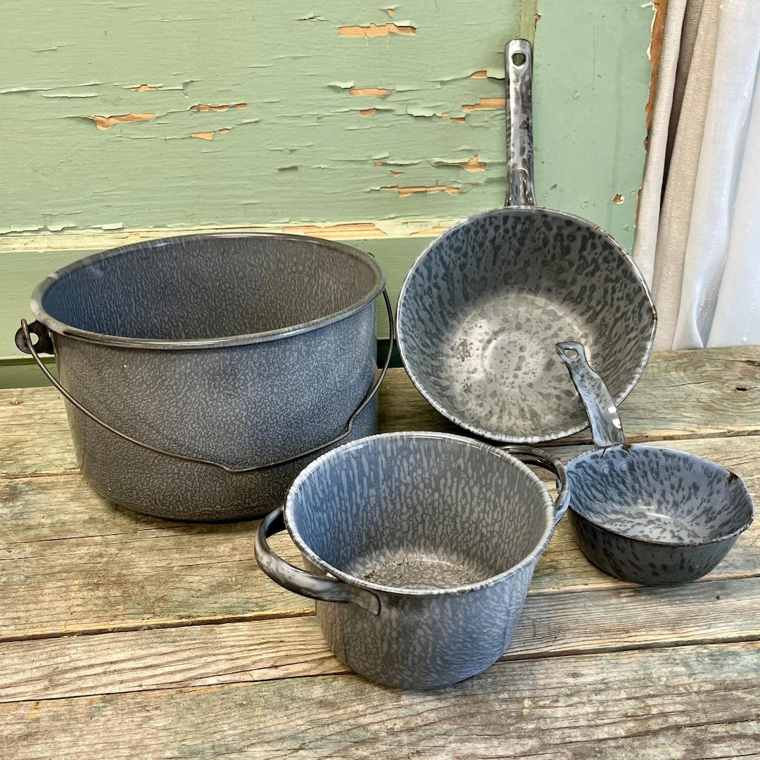 Antique Gray Graniteware Pots and Ladle: Farmhouse Kitchen Decor - Etsy