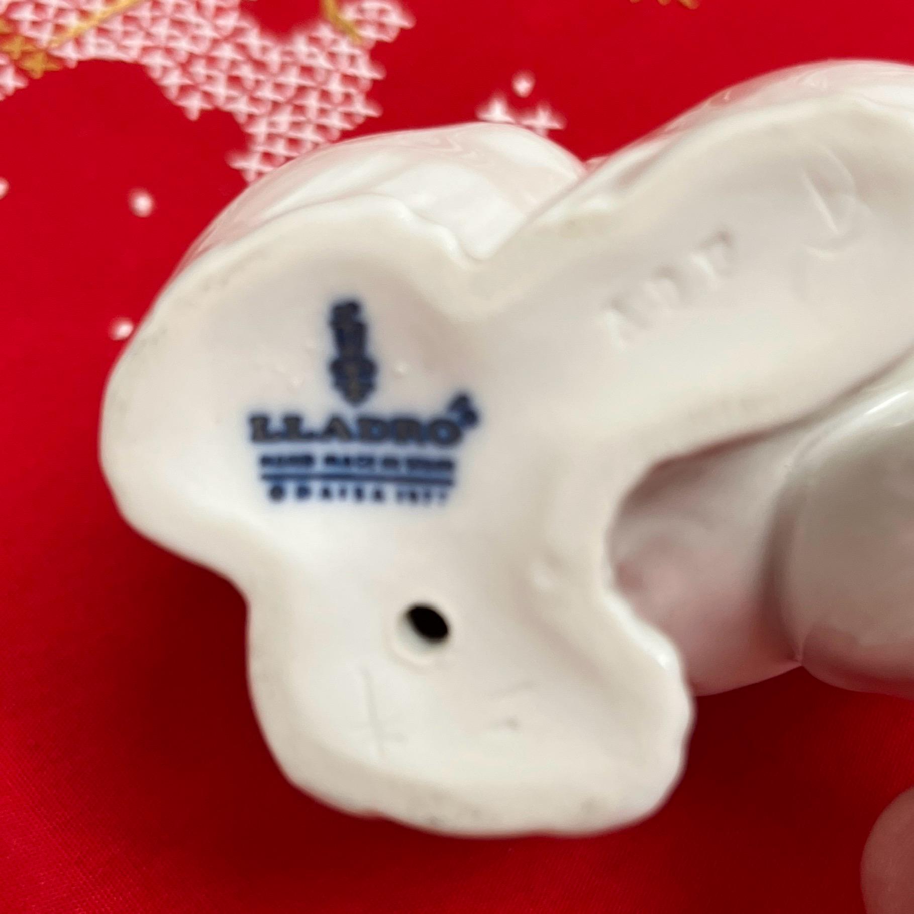 Vintage Lladro "attentive Polar Bear" Porcelain Figurine, Spain - Etsy