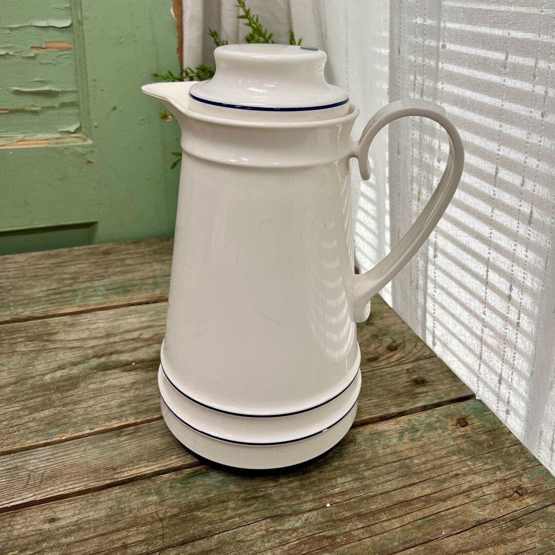 Vintage Thermos Sheree Carafe, White and Navy, Glass Lined, With Lid ...