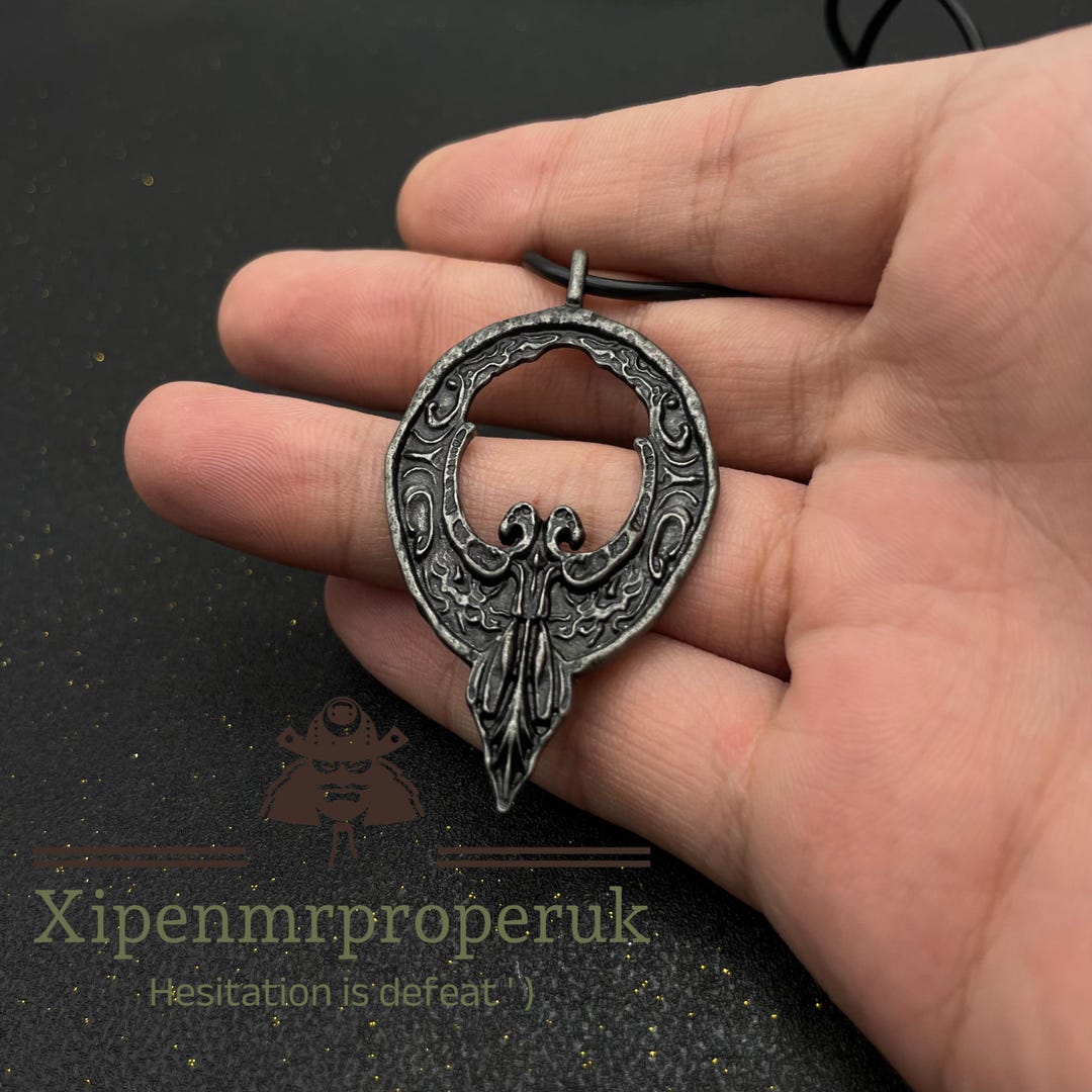 Bloodborne Necklace Crow Hunter Badge 2.27 Cosplay Gift Bloodborne ...