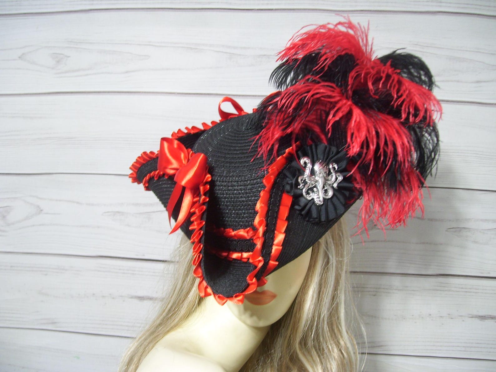 Black and Red Ladies Straw Pirate Hat, Renaissance Tricorn Hat ...