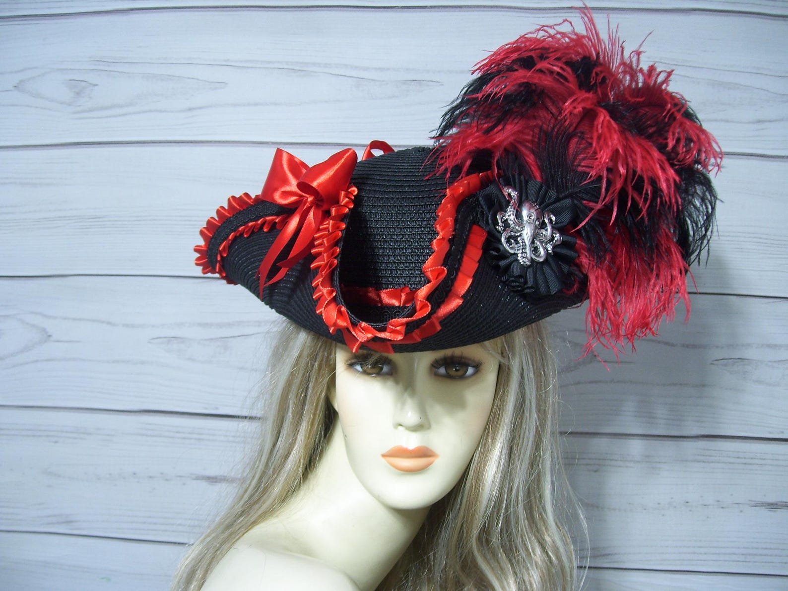 Black and Red Ladies Straw Pirate Hat, Renaissance Tricorn Hat ...