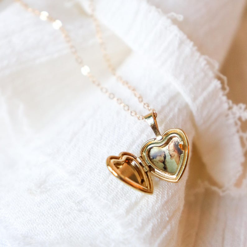 Personalized Heart Locket Necklace. Custom Birth Flower & Name Charm ...