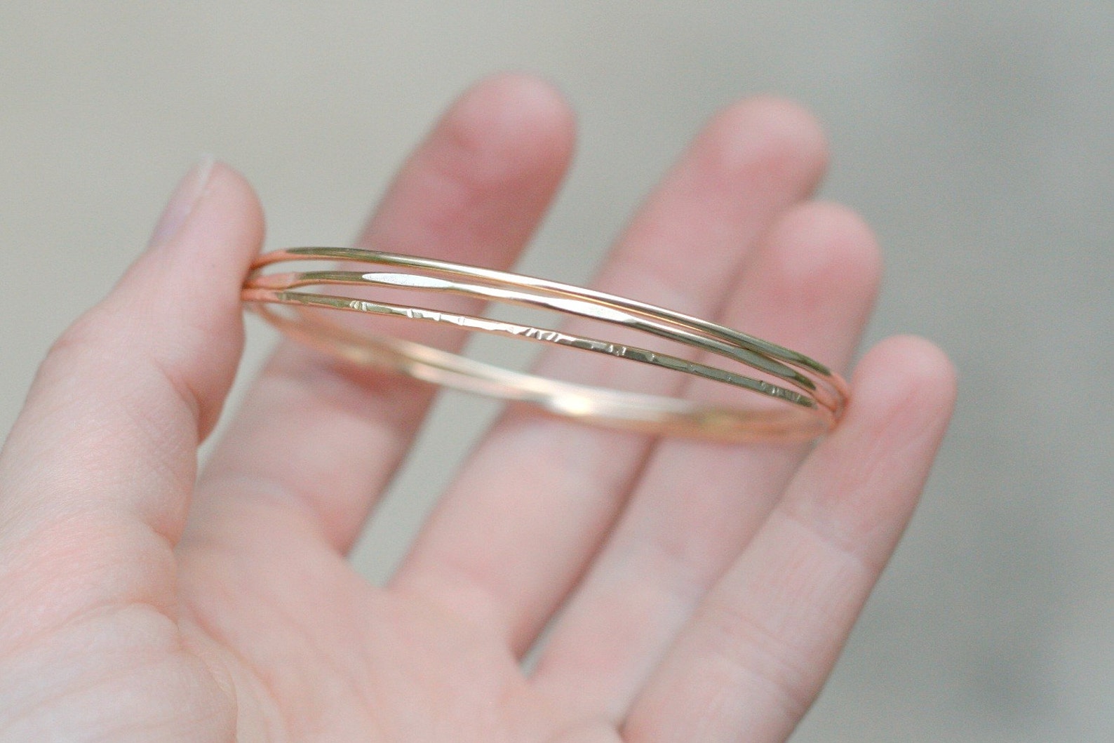 Gold Stacking Bracelet. Set of Three Bangles. 14k Gold Filled - Etsy