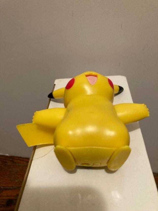 Pokemon Pikachu Talking Animated 4.5" Figure 2019 Glowing Cheeks ...