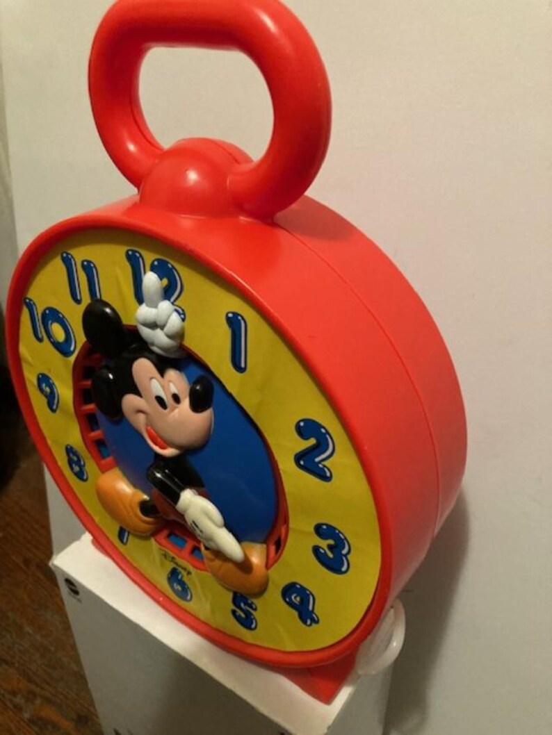 Disney 1981 Mickey Mouse Talking Chatter Clock 12" Pull String Mattel ...