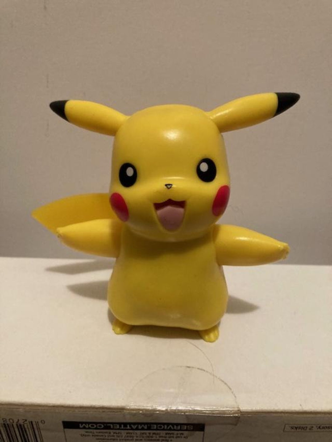 Pokemon Pikachu Talking Animated 4.5" Figure 2019 Glowing Cheeks ...
