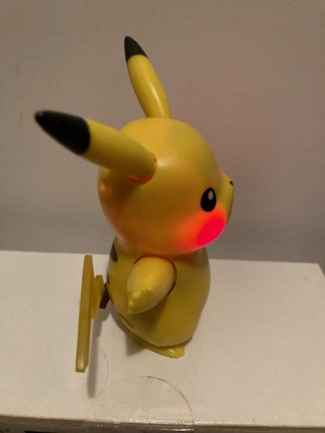 Pokemon Pikachu Talking Animated 4.5" Figure 2019 Glowing Cheeks ...