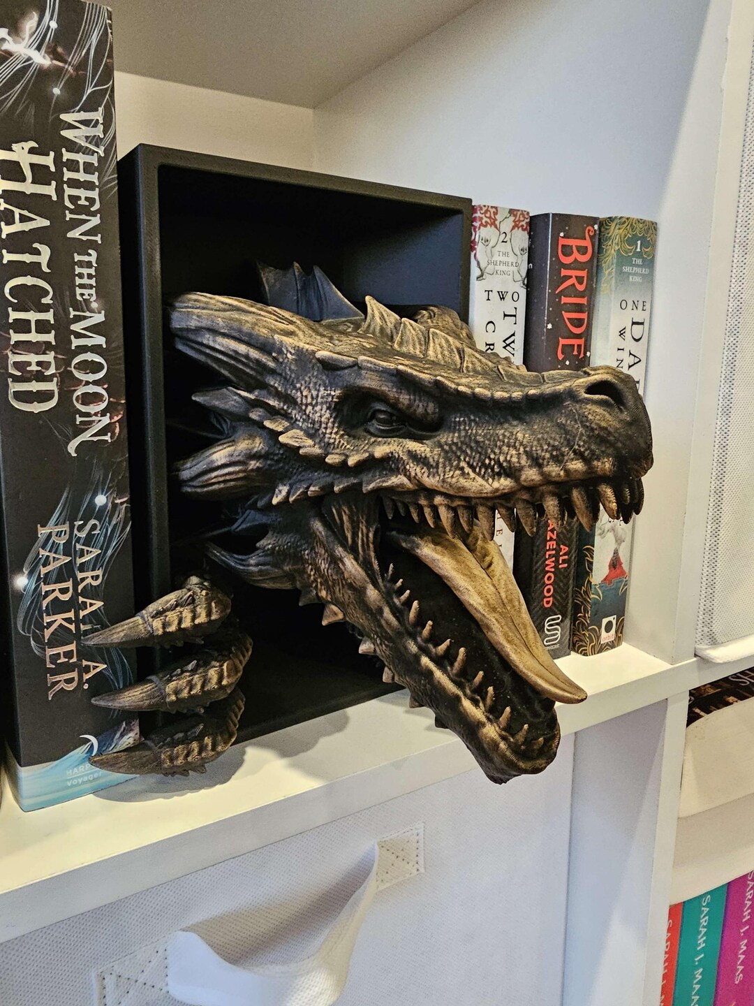 Dragon Awakening Book Nook | 3D Printed Fantasy Bookshelf Decor | Book ...