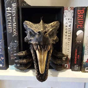 Dragon Awakening Book Nook | 3D Printed Fantasy Bookshelf Decor | Book ...