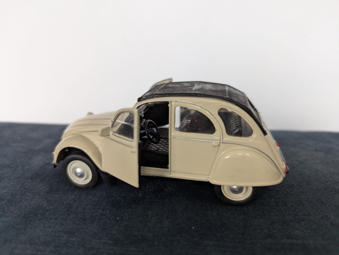 Miniature Citroën 2CV – Cream Color Die-cast Model Car | Toy ...