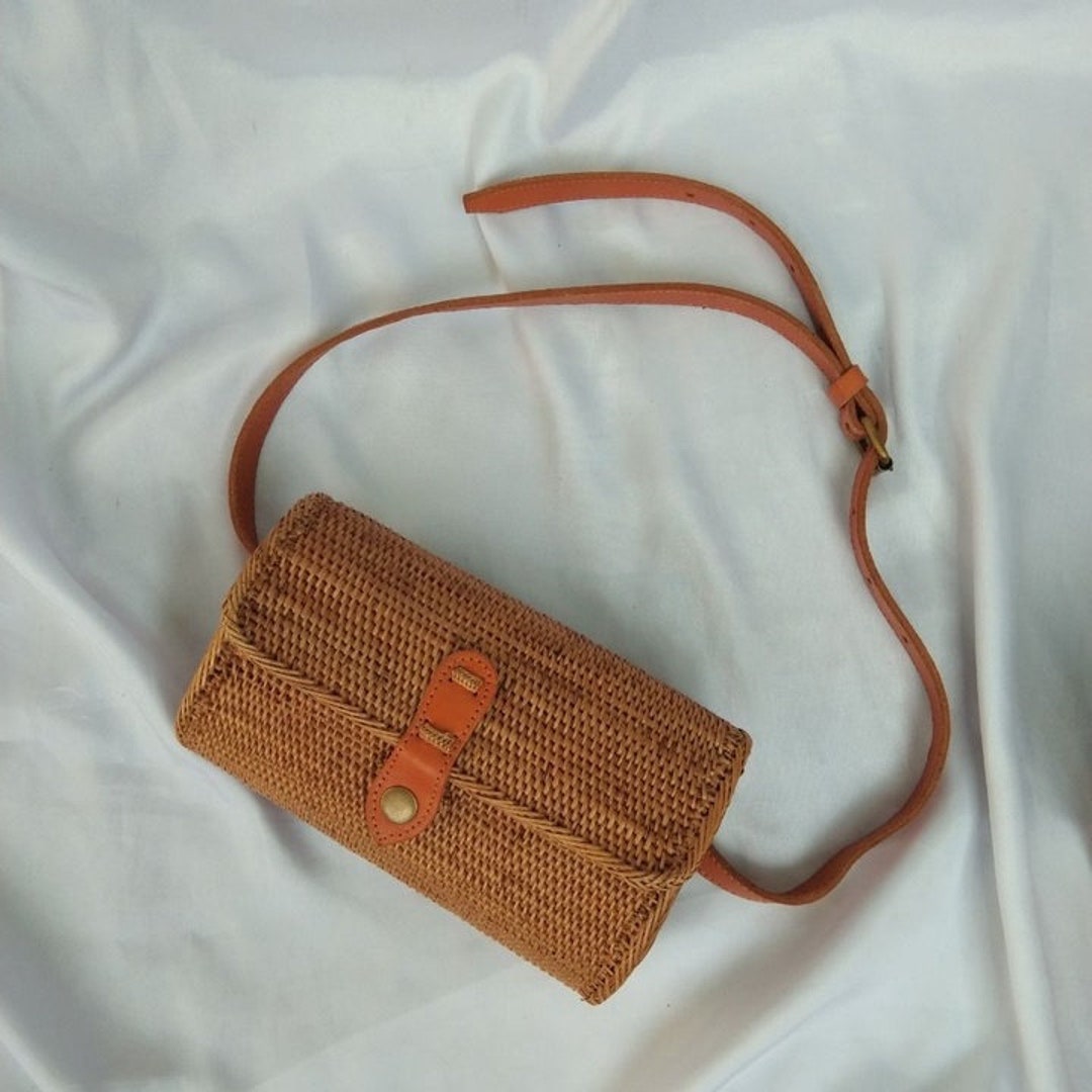 Sling Rattan Bag , Balinese Bag, Summer Purse, Crossbody Rattan Bags ...