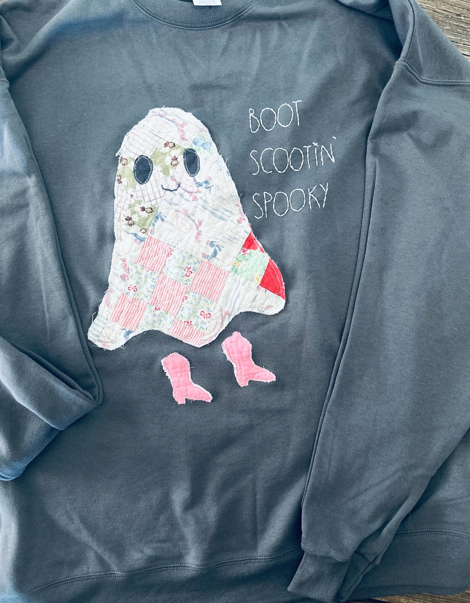 Boot Scootin' Spooky Vintage Ghost Sweatshirt - Western Halloween Quilt ...