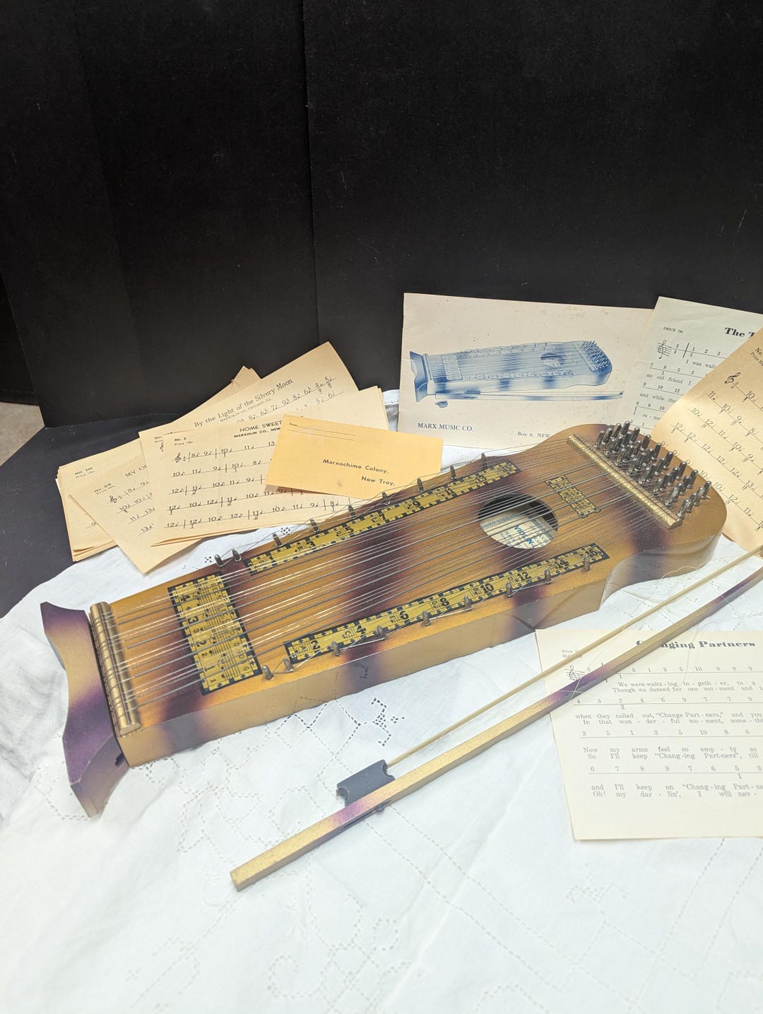 Vintage Violin-uke Marxochime, Original Case, Bow, Pick, Music, Tuning ...