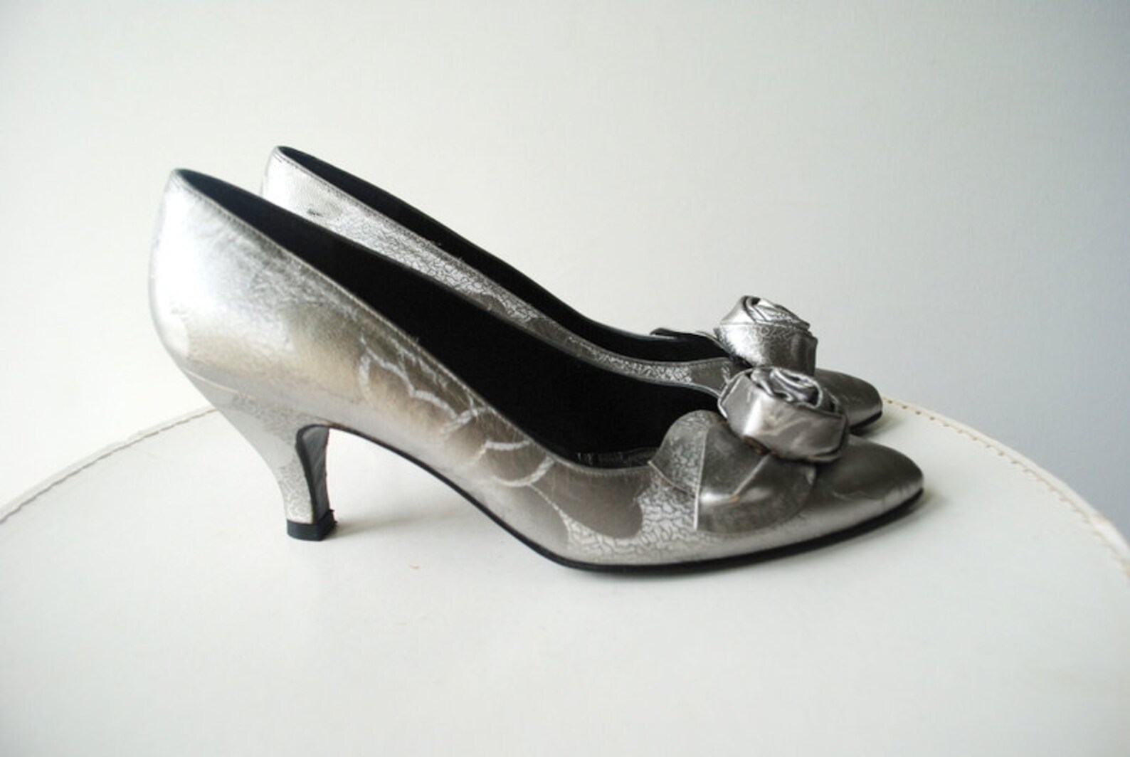 Wedding Vintage 80s Silver Textured Metallic Leather Pumps - Etsy