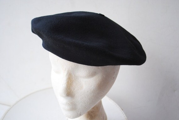 1980 vintage black fine wool, luxurious Basque , F… - Gem