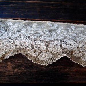 1870 Antique Wearable Art , "blonde" ( Cream Colored) Chantilly ...