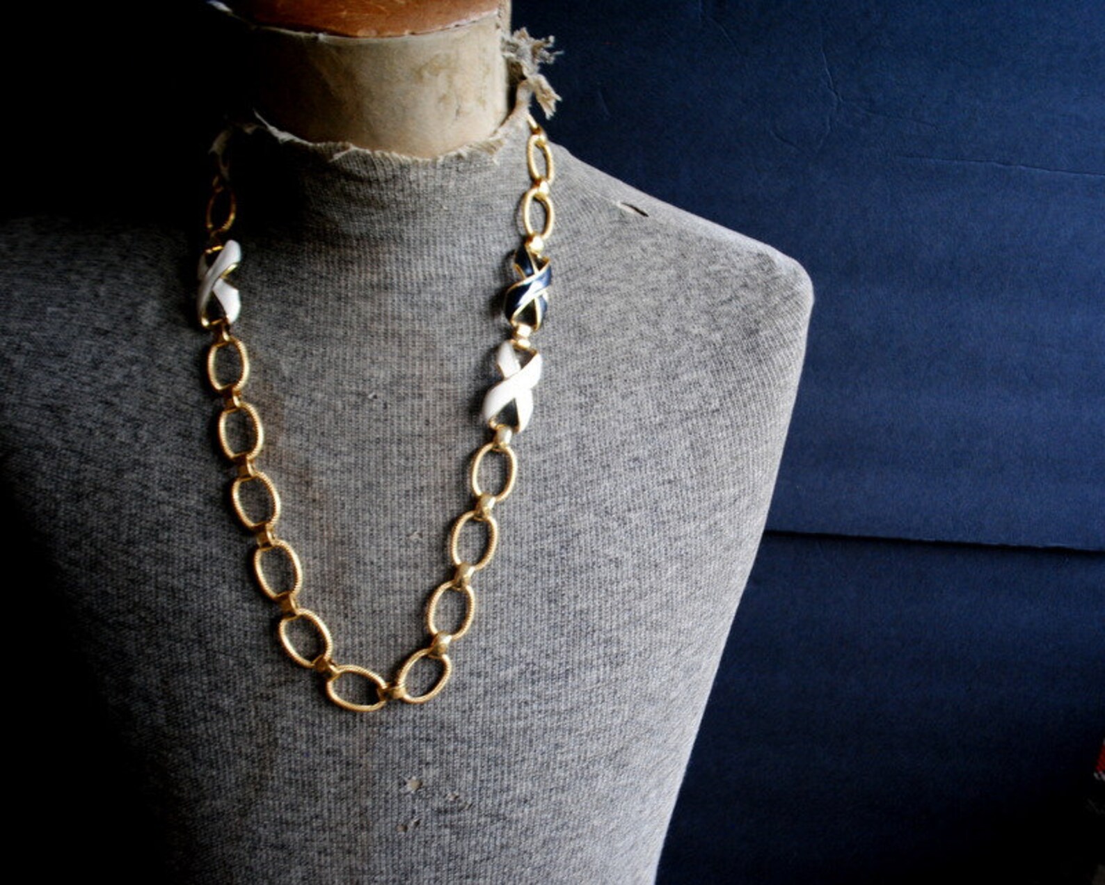 Stylish Vintage 80s Textured Gold Tone Metal Minimalist - Etsy