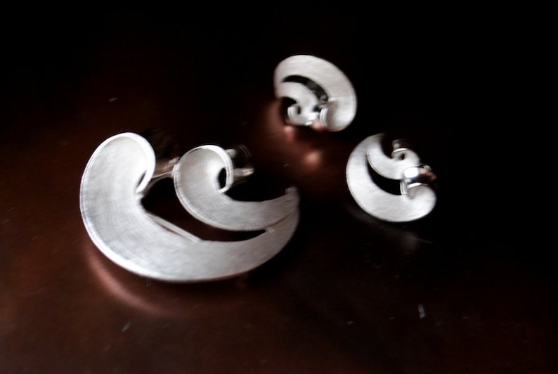 Mod Vintage 60s, Silver Tone Brushed Metal , Swirl Design Jewelry Set ...