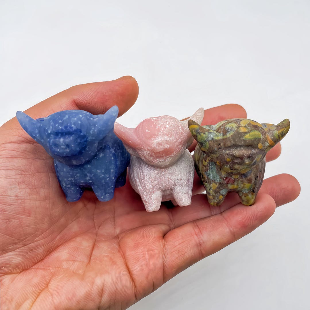 2 Highland Cow Natural Crystal Carvings, Hand Craved Highland Cow ...